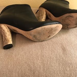 Guess by Marciano | Shoes | Guess By Marciano Hulda Ankle Boots Black 8 ...